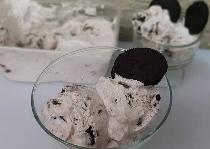 Oreo Ice cream Recipe by Sobi Aijaz - Cookpad