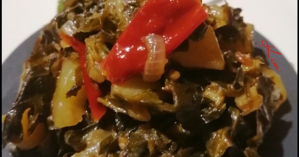 Braised Spinach `And Potato Recipe by Kim Maroney - Cookpad