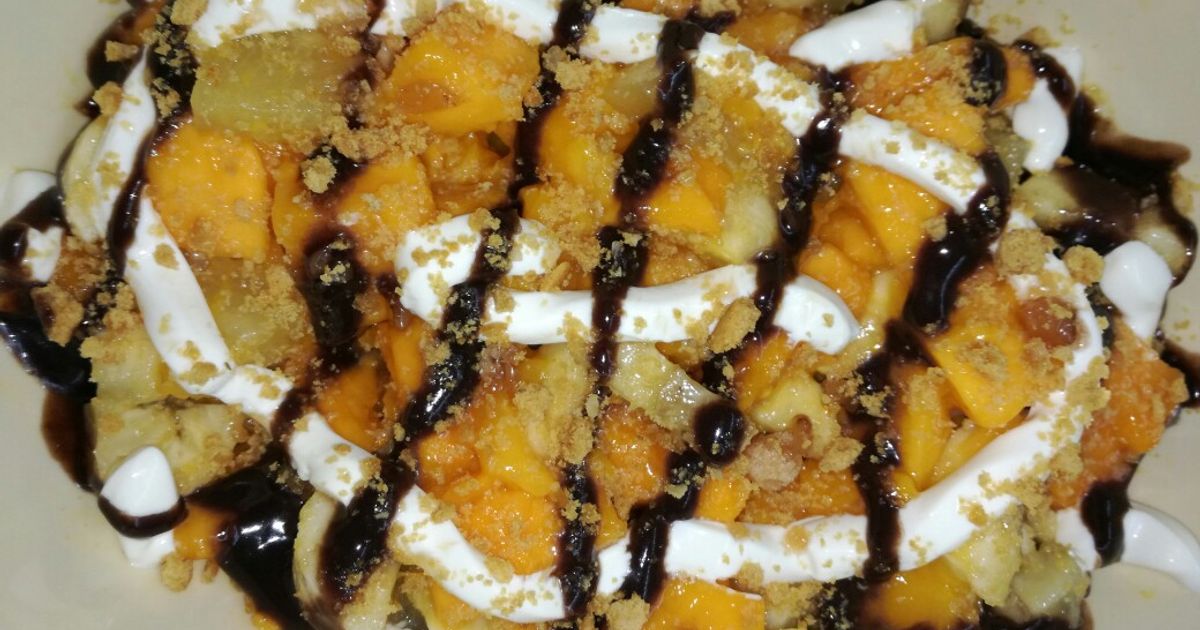 Creamy Crunchy Fruit Trifle Recipe by Mahnoor - Cookpad