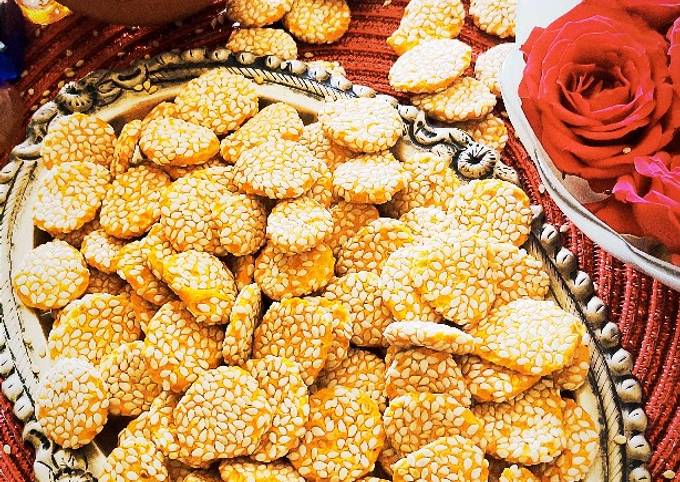 Til Gud Revdi Recipe by Vaishali Suhas - Cookpad