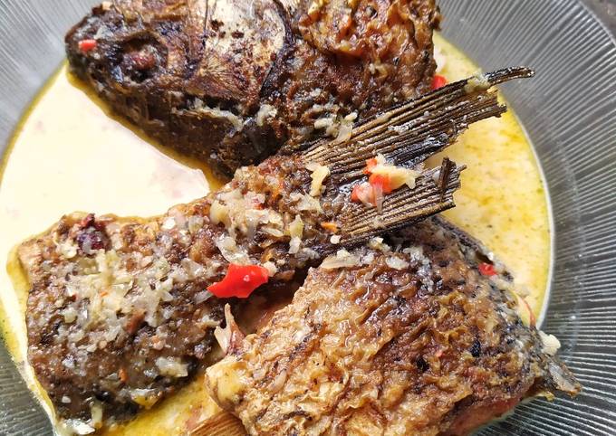 Resep Ikan mas kuah kuning oleh Saluna Mahira - Cookpad