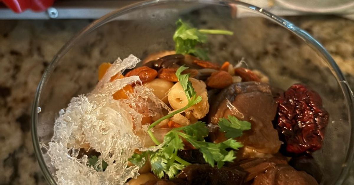 Chicken Stew With Bird’s Nest, Lotus Seeds, And Red Dates Recipe by ...