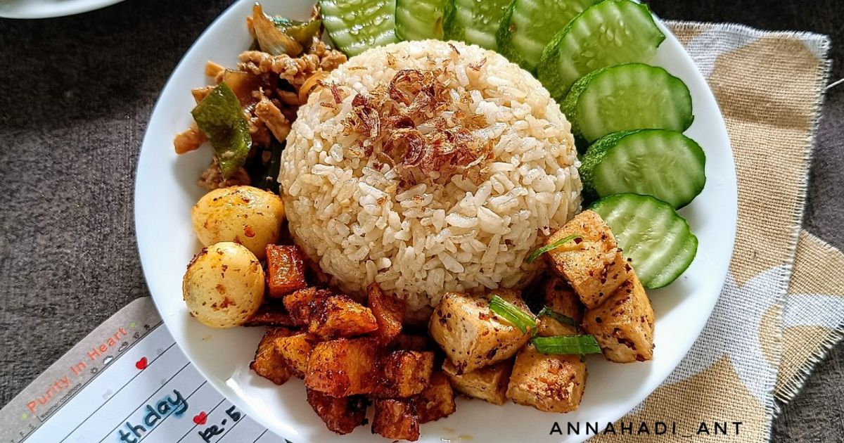 Resep Menu Party : Nasi Uduk + Kentang Telur Balado + Tahu Cabe Garam ...