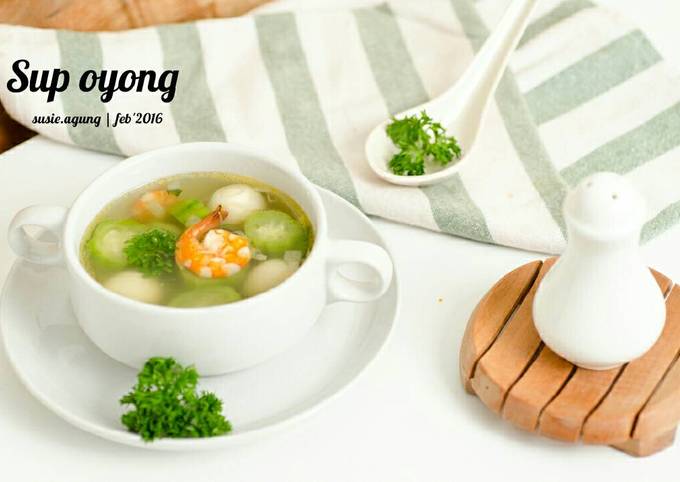 Resep Sup oyong segar oleh Susi Agung - Cookpad
