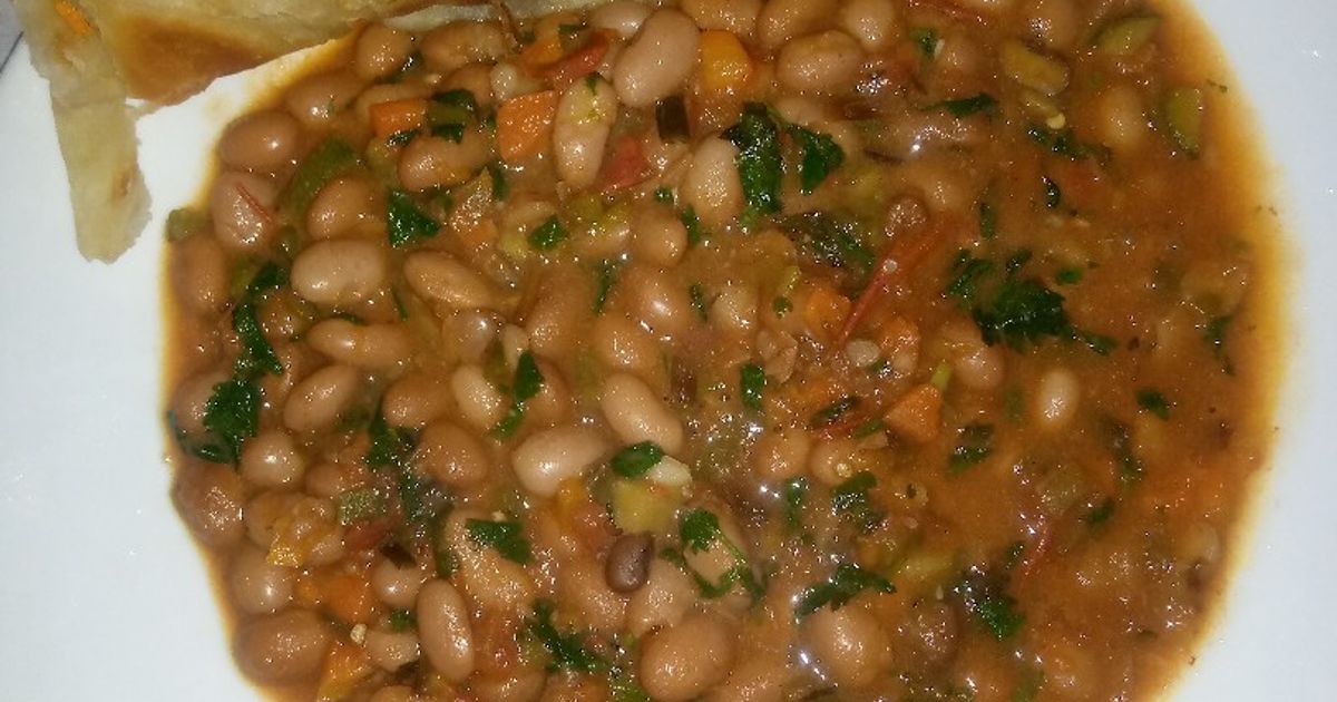 Carrot Chapati Served With Yellow Beans Recipe by Naomie - Cookpad