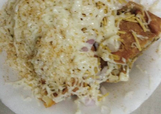 Samosa chat Recipe by Neetu Gupta - Cookpad