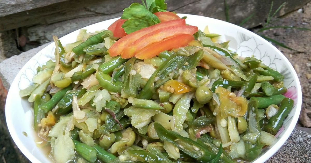 Resep Tumis Sayur Pedas Campur2 oleh Ully Fakhri - Cookpad