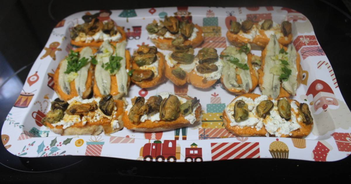 Latas con gazpacho de fresas y queso Receta de jorbasmar- Cookpad