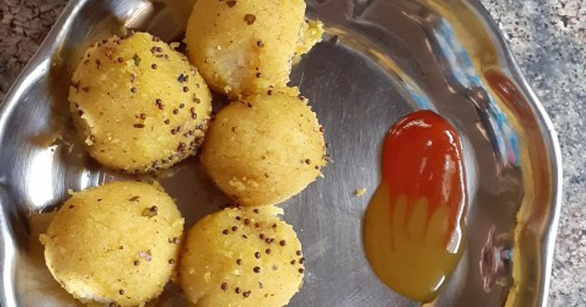 Stuffed Rava Balls/ Semolina Cheese Paneer Balls Recipe by Jagruti - Cookpad