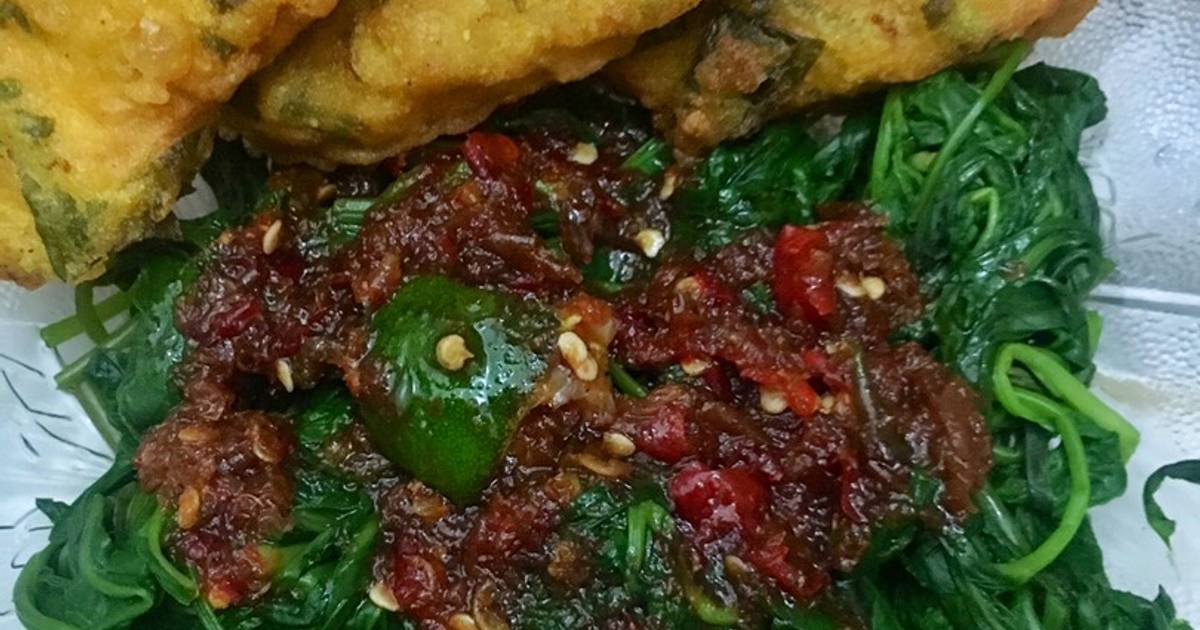 Resep Cemeding (plencing kangkung) oleh hilda amalia - Cookpad