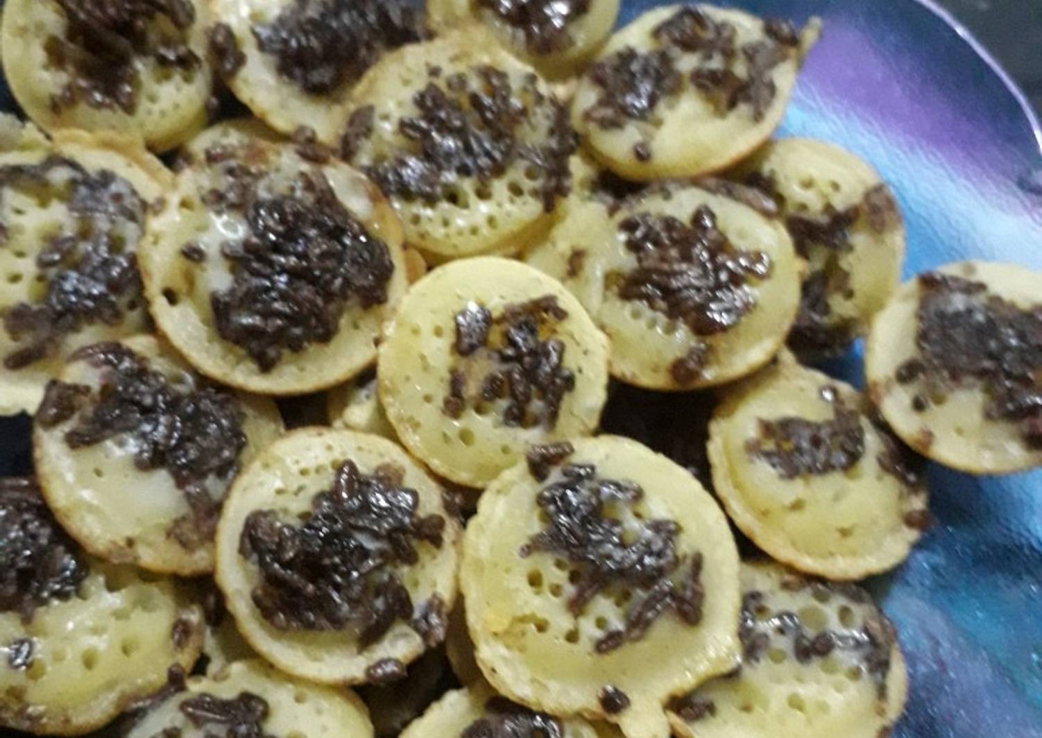 Resep Kue cubit sederhana,bersarang oleh Nury Nury - Cookpad