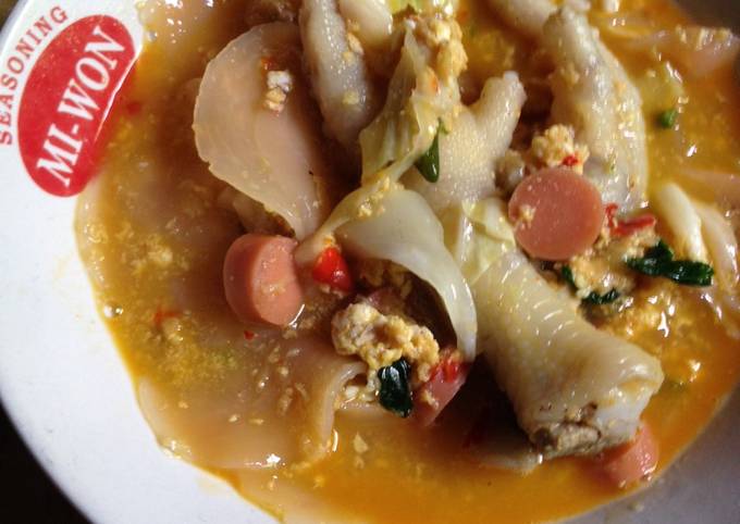 Resep Seblak Ceker sosis oleh retno handayani - Cookpad