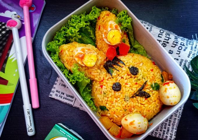 Resep Bento Nasi Goreng Kunyit oleh Mama Nia - Cookpad