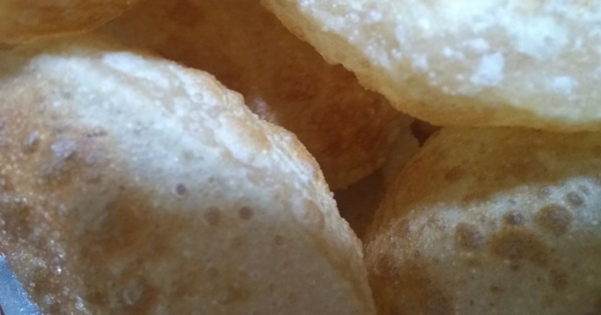 Luchi(puri) Recipe by Soumya Chatterje - Cookpad