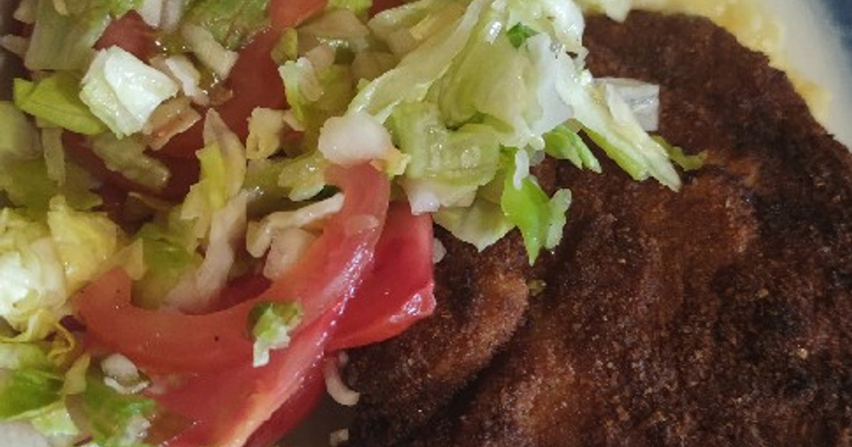 Bécsi Szelet (Sertésből) Krumplipürével és Salátával | Csizmadiáné ...