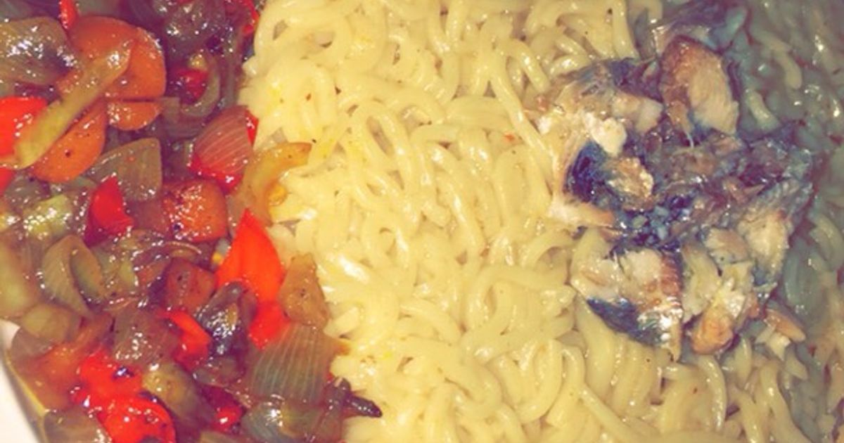 Indomie And Egg Source Recipe by Fulanys_kitchen - Cookpad