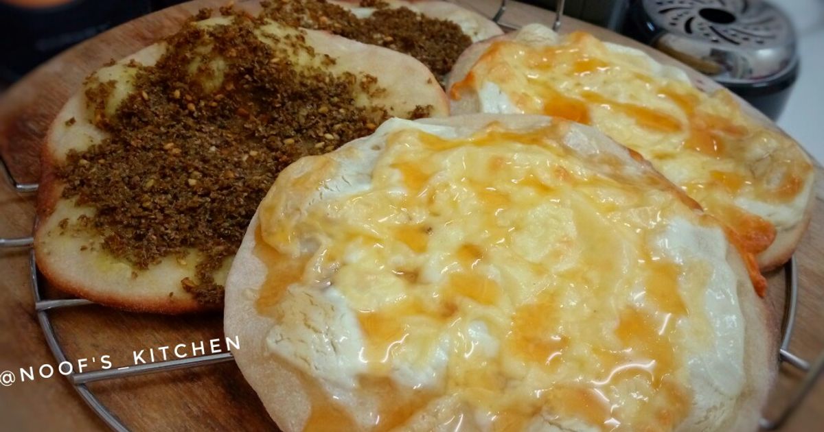 Resep Manakeesh Jibneh & Zaatar #Step By Step oleh Noof's Kitchen - Cookpad