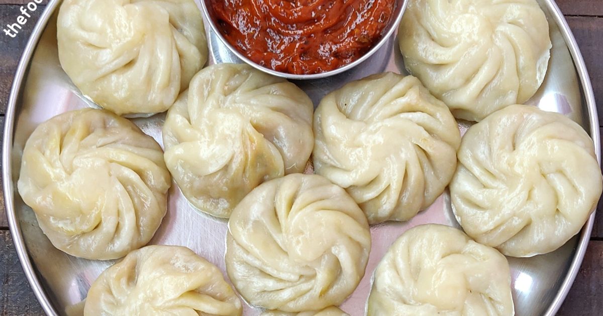 Veg Steamed Momos Recipe by The Foodie With The Book - Cookpad