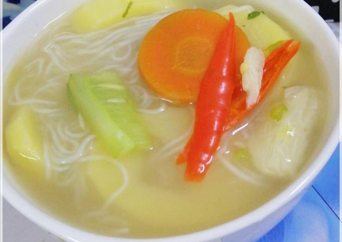 Resipi 🥔Sup Kentang 🥒& Suhun 🥕 oleh Siti Hana - Cookpad