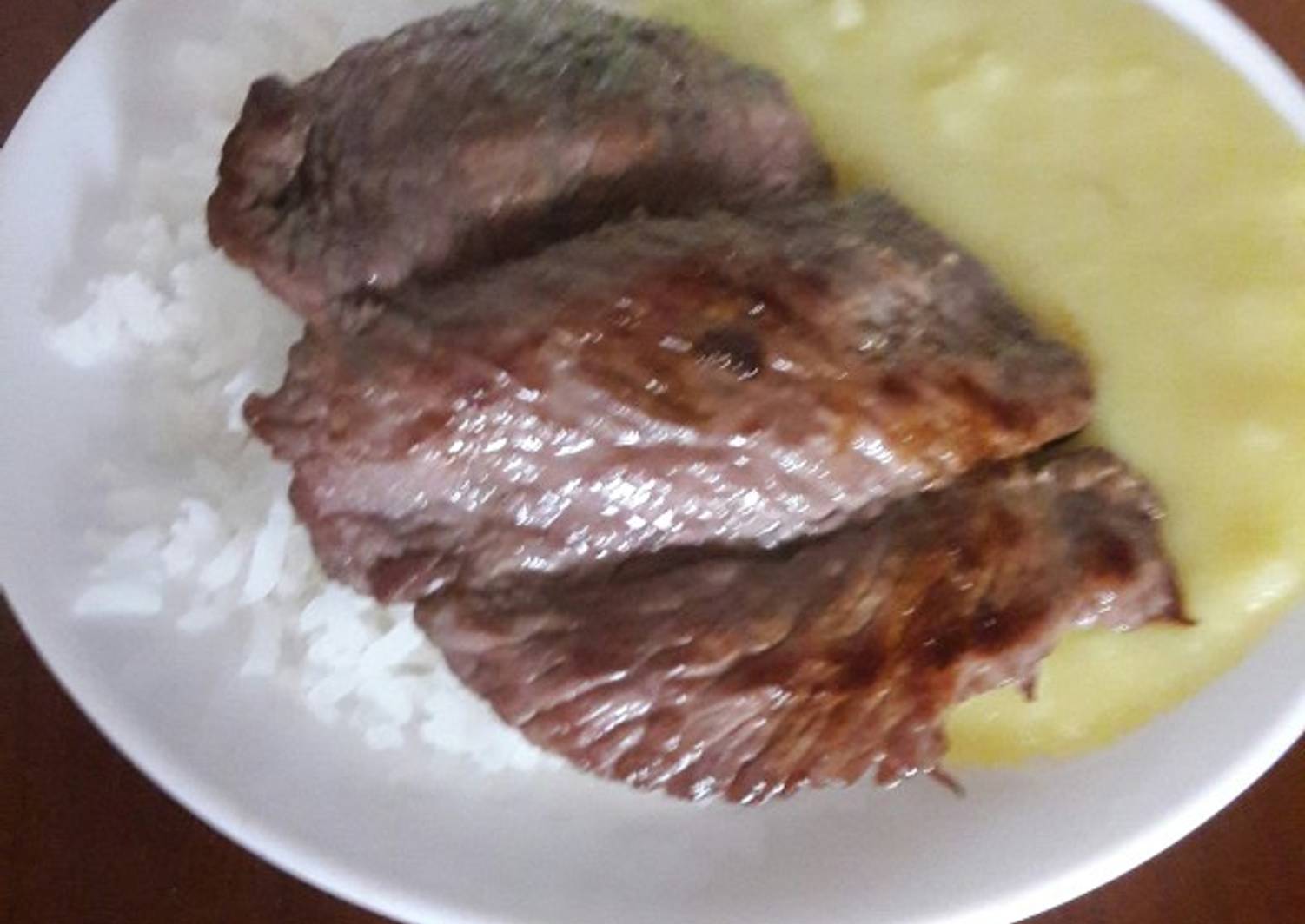 Puré de papas con bisteck Receta de Mariagla - Cookpad