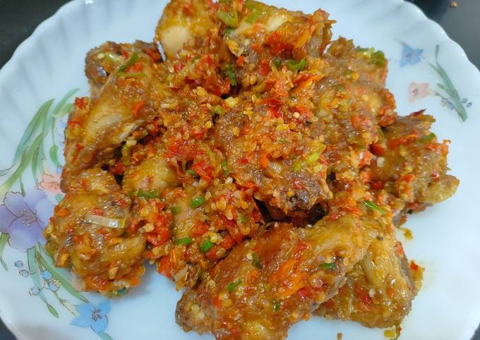 Resep Ayam chili padi khas malaysia oleh Piko - Cookpad