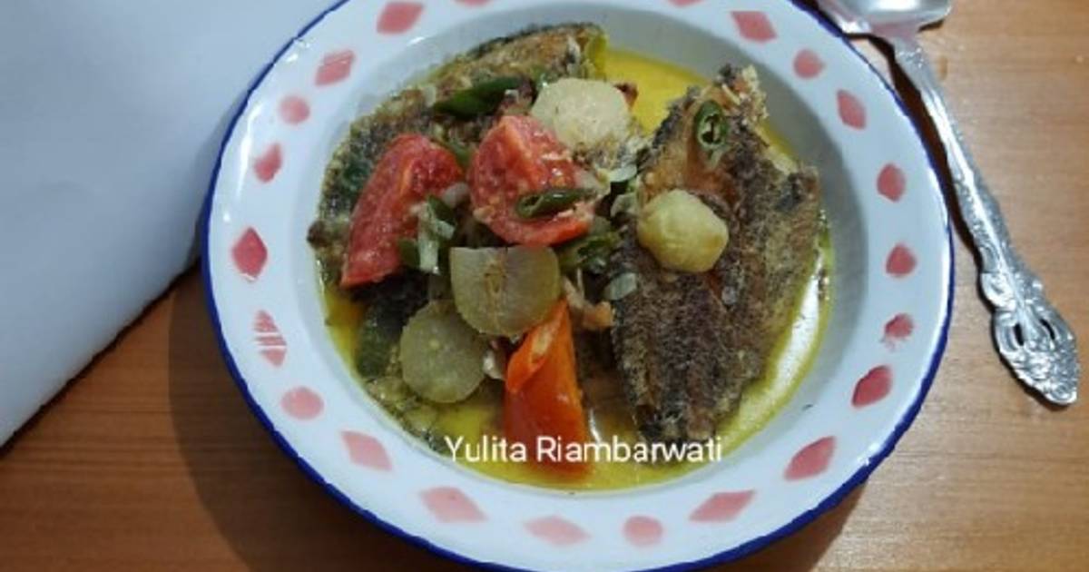 Resep 253. Ikan Biawan Asam Kedondong oleh Yulita Riambarwati - Cookpad