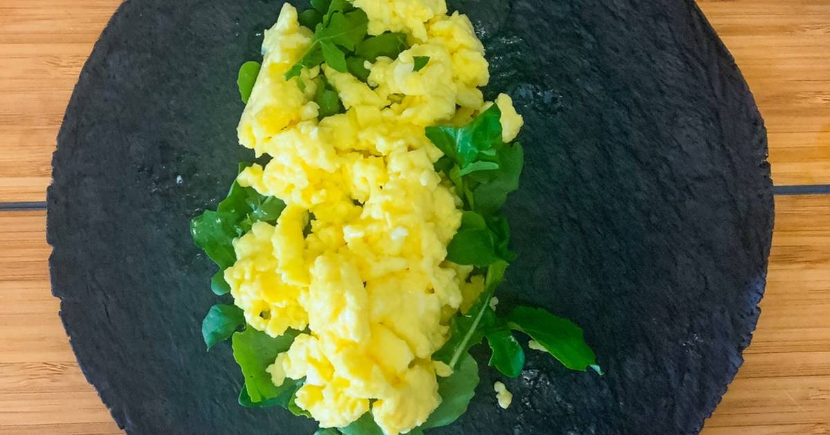 Scrambled Eggs and Rocket Wrap Recipe by Khets - Cookpad