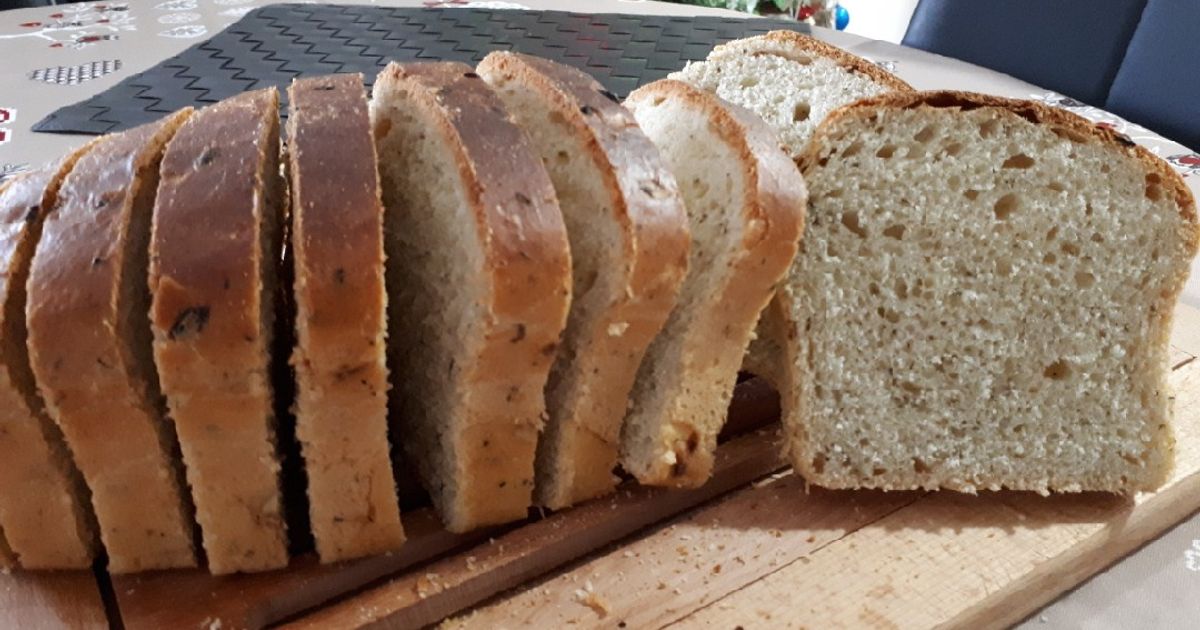 Pan Con Cebolla Y Tomillo Receta de Silviu 🇷🇴- Cookpad