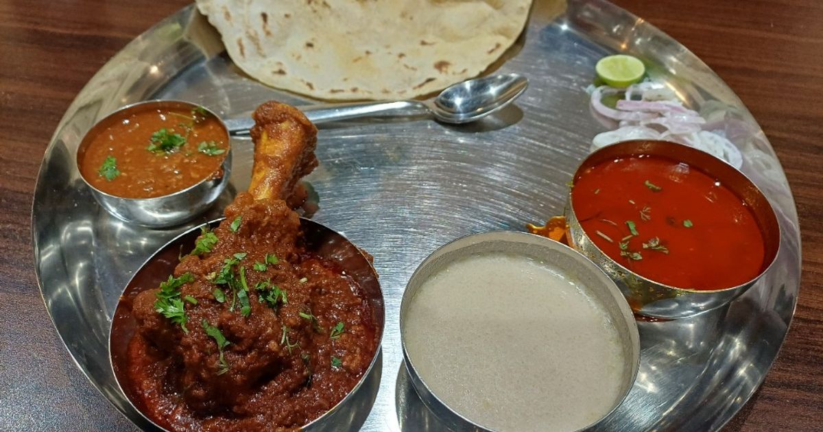 Amritsari Chicken Masala Recipe by Supriya Devkar - Cookpad