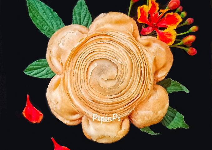 Resep Flower Choco Banana Karipap/Curry Puff oleh 𝓟𝓲𝓹𝓲𝓷 𝓟𝓼 - Cookpad