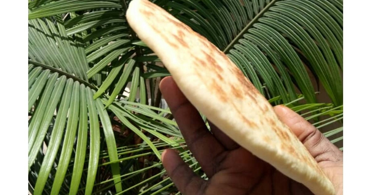 Gurasa (Flat Bread) Recipe by Hallychops Gombe - Cookpad