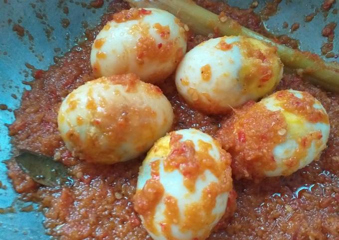 Resep Telur Bumbu Bali oleh Netty Santoso - Cookpad
