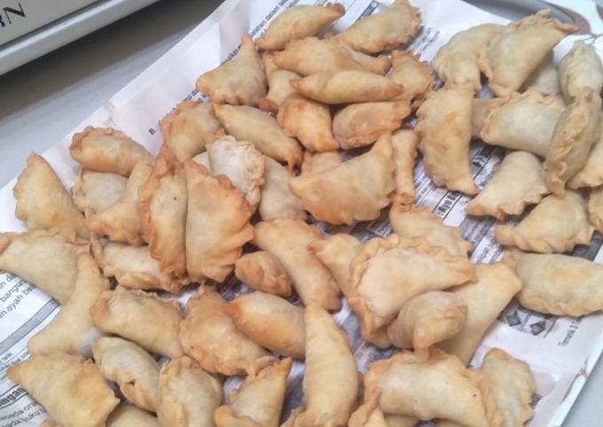 Resep Pastel mini abon oleh Rika - Cookpad