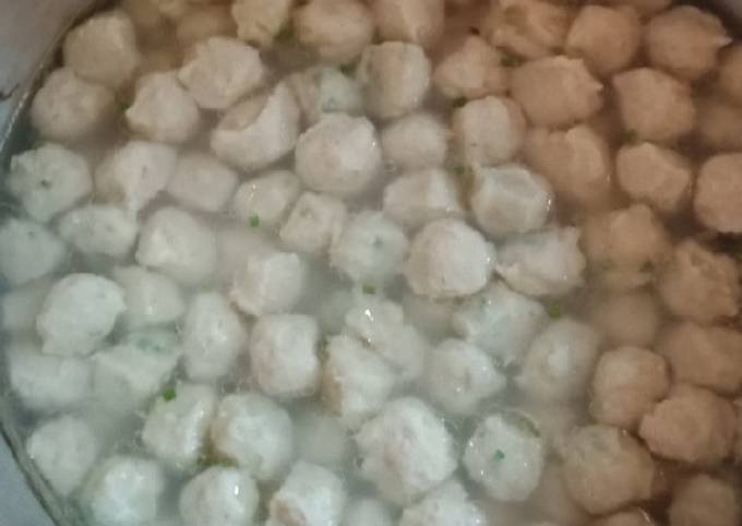 Resep Pentol ikan Tenggiri oleh Mama Ike - Cookpad