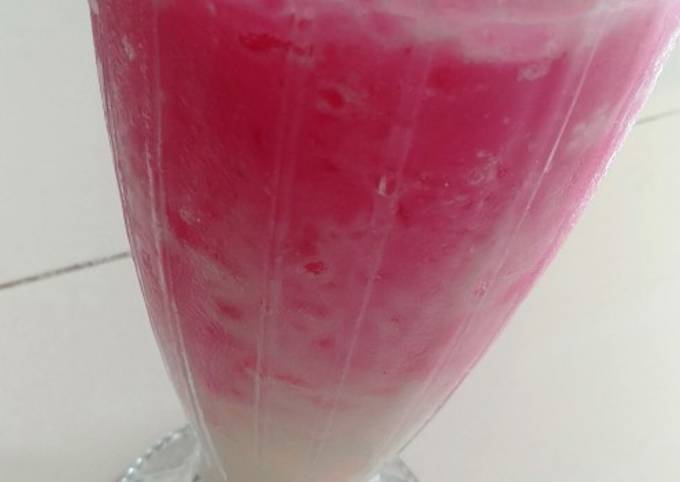 Resep Es merah putih oleh Bunda Tris Miharja - Cookpad