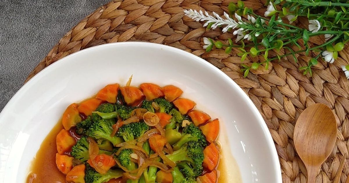 Resep Sauteed Carot Broccoli oleh Arshiya Kitchen - Cookpad