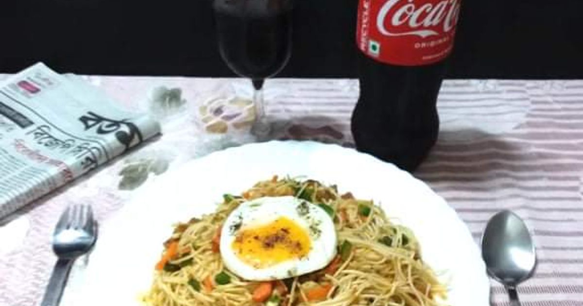 Keya Mandal দ্বারা চিকেন চাউমিন (Chicken Chow Mein Recipe In Bengali ...