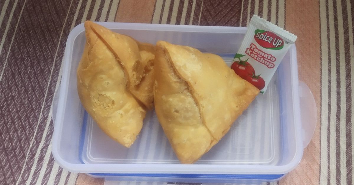 Punjabi Samosa Recipe by Dr. Pushpa Dixit - Cookpad