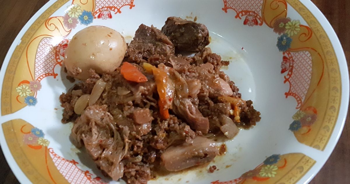 Resep Gudeg Daging Telur Plus Blondo oleh Revi Filbert - Cookpad
