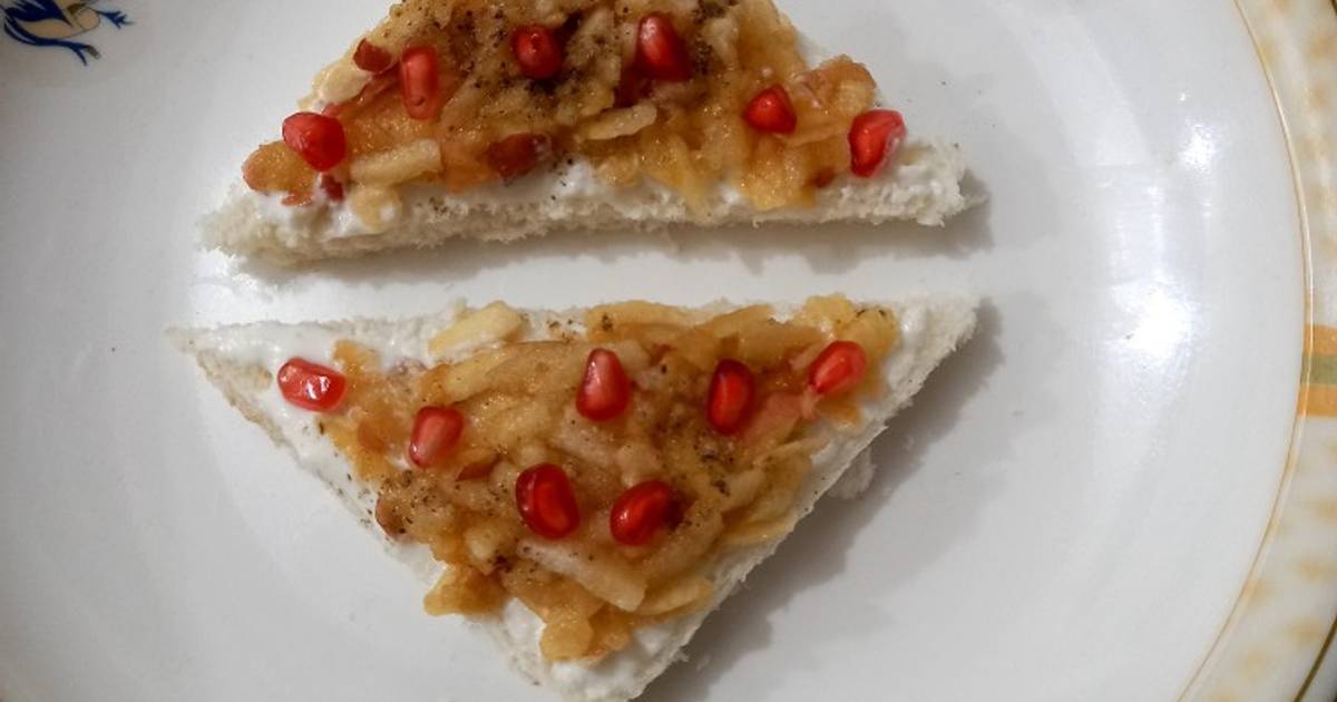 Bread with cream and fruit 🍞🍎🧈 Recipe by Kulsoom Bukhari - Cookpad