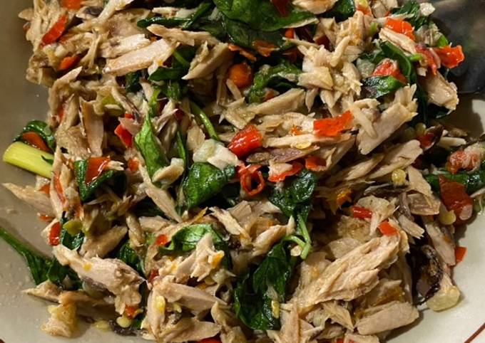 Resep Tongkol Suwir Pedas Kemangi Oleh Bundleofjoy Cookpad