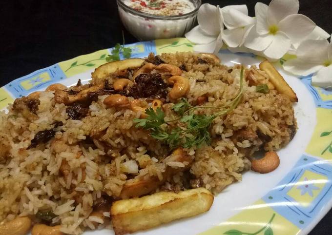 Kaju paneer biryani Recipe by sona hirani - Cookpad