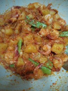 Resep Sambal Goreng Kentang Udang oleh Dapur Dien - Cookpad