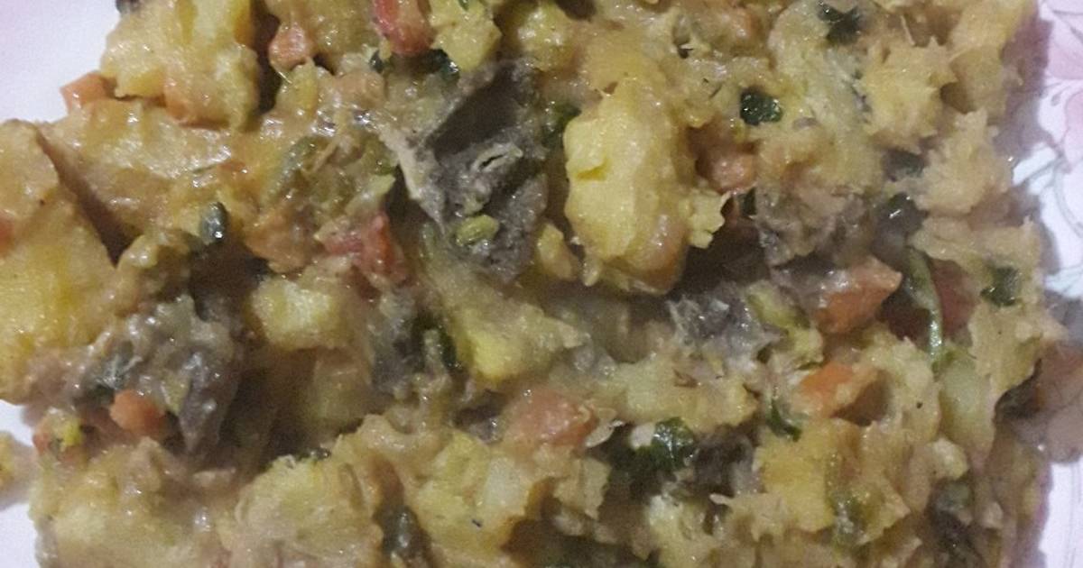 Matoke,Irish Potatoes, Veges and Matumbo combo Recipe by Ruth Wakesho ...
