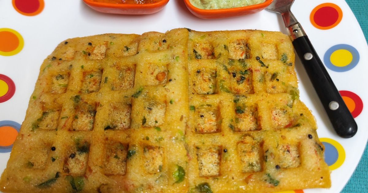 Dosa Waffles With 2 Types Of Chutney Spicy 🔥 Tomato 🍅 Onion 🧅 Chutney ...