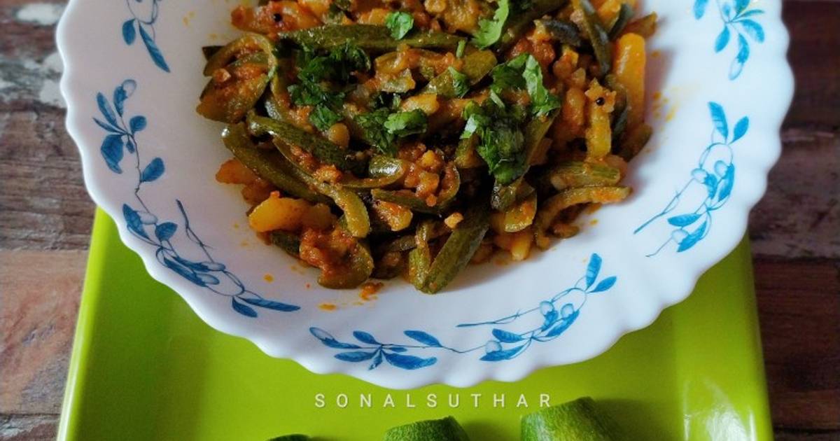 Parwal Sabji Recipe by Sonal Gaurav Suthar - Cookpad