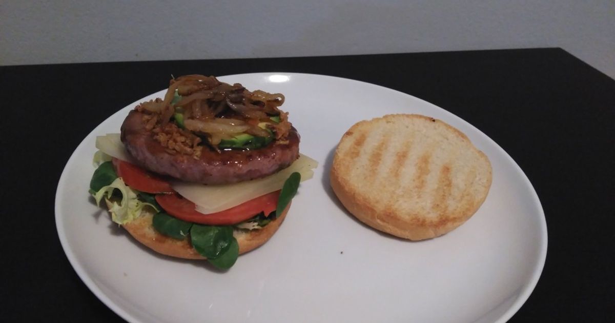 Full Compact Burger Recipe By Carmen Ara