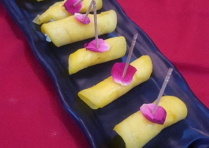 Mango Paneer Roll Recipe by Nilu Rastogi - Cookpad