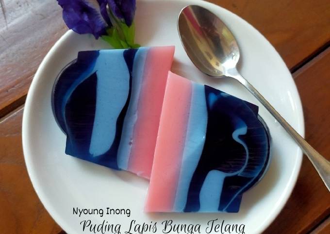 Resep Puding Lapis Bunga Telang oleh Ika Mahendra Moenif - Cookpad