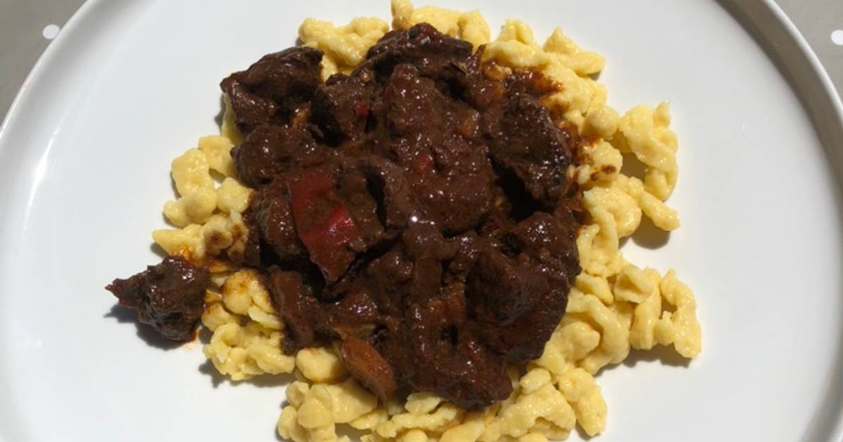 18 egyszerű és finom szarvas pörkölt recept - Cookpad receptek